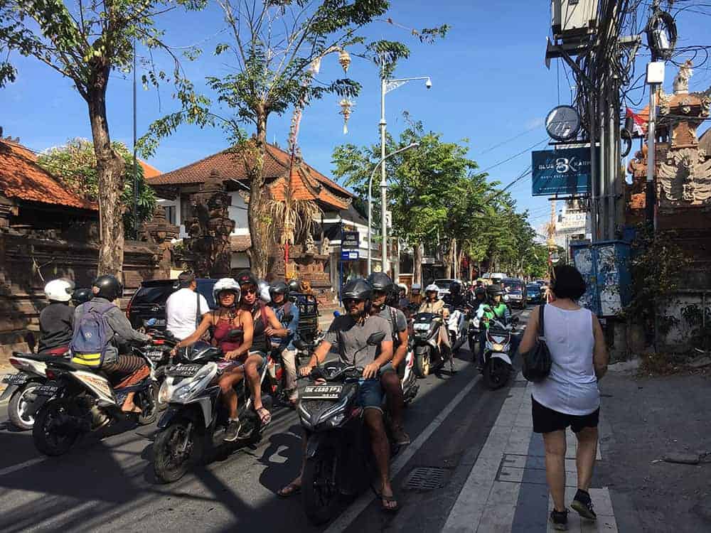 How to choose a guide in Bali - Blogger at Large