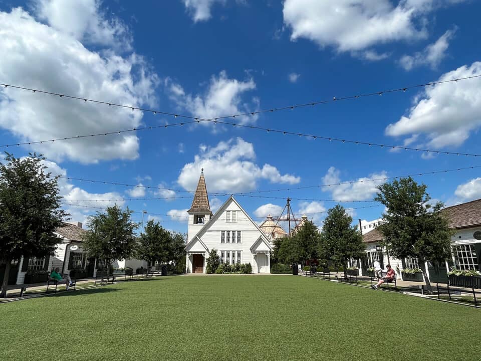 Love Chip and Joanna Gaines? Peek inside Fixer Upper's Magnolia Market ...