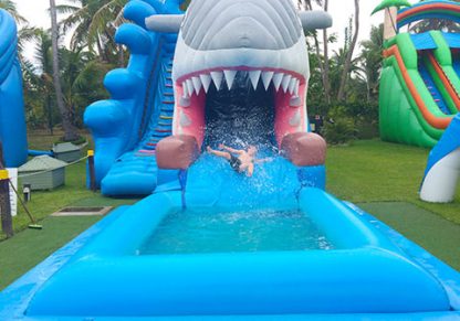 Fiji: check out Big Bula Inflatable Waterpark